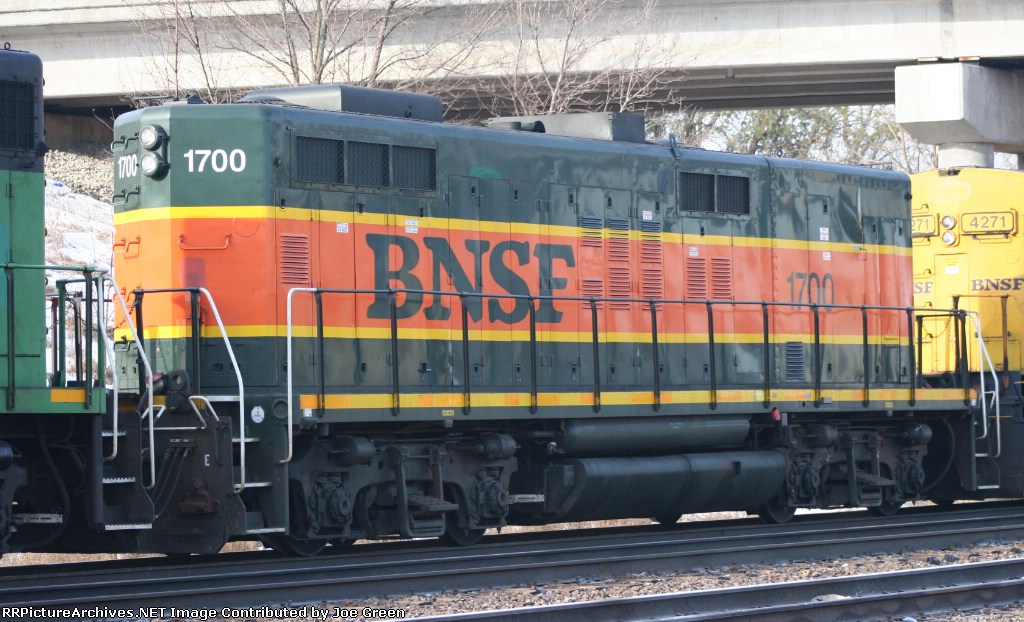 BNSF 1700